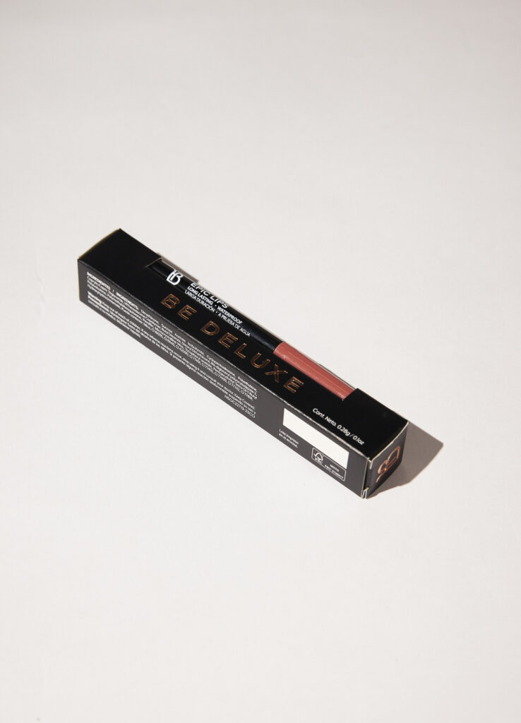 DELINEADOR RETRÁCTIL PARA LABIOS RETRÁCTIL PARA LABIOS EPIC LIPS – BE DELUXE – Girly Maquillaje ...