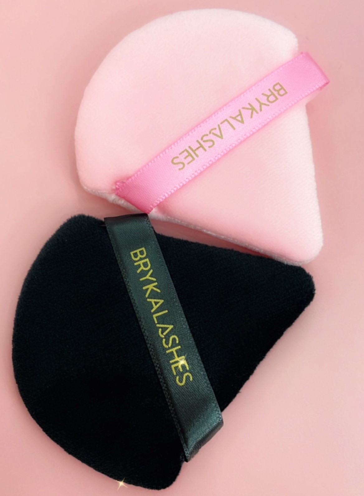 Borla de terciopelo Bryka x 2 – Girly Maquillaje | makeup